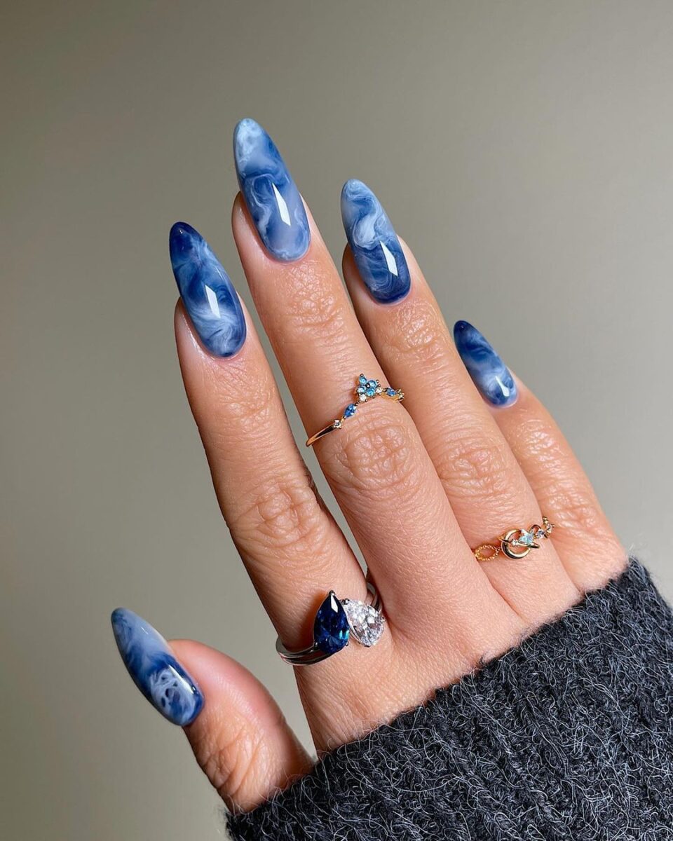 22 Fun Blue Nails That Will Level Up Your Manicure