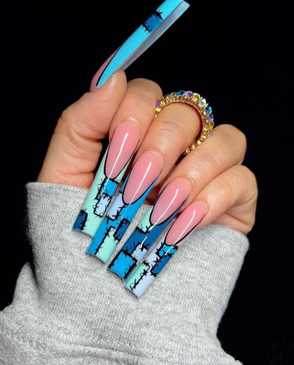 22 Fun Blue Nails That Will Level Up Your Manicure