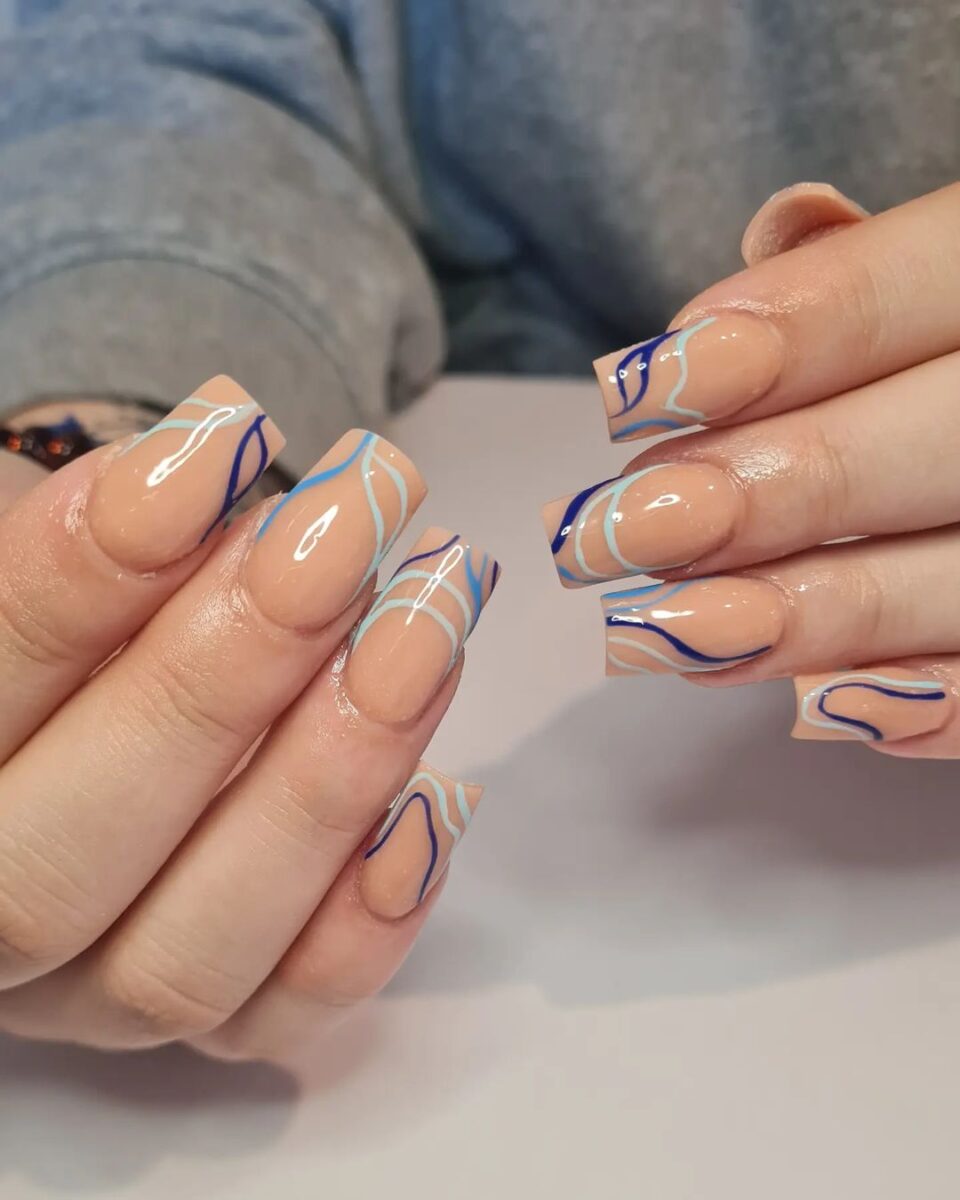22 Fun Blue Nails That Will Level Up Your Manicure