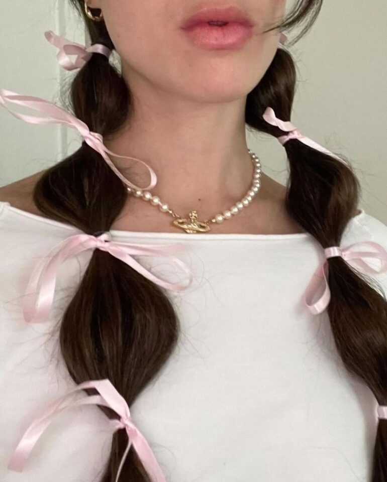 The Ribbon Hairstyle Is Trending And These 22 Inspo Pics Prove It