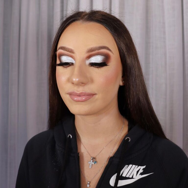 20 Silver Makeup Looks For Prom To Bookmark For Your Big Night