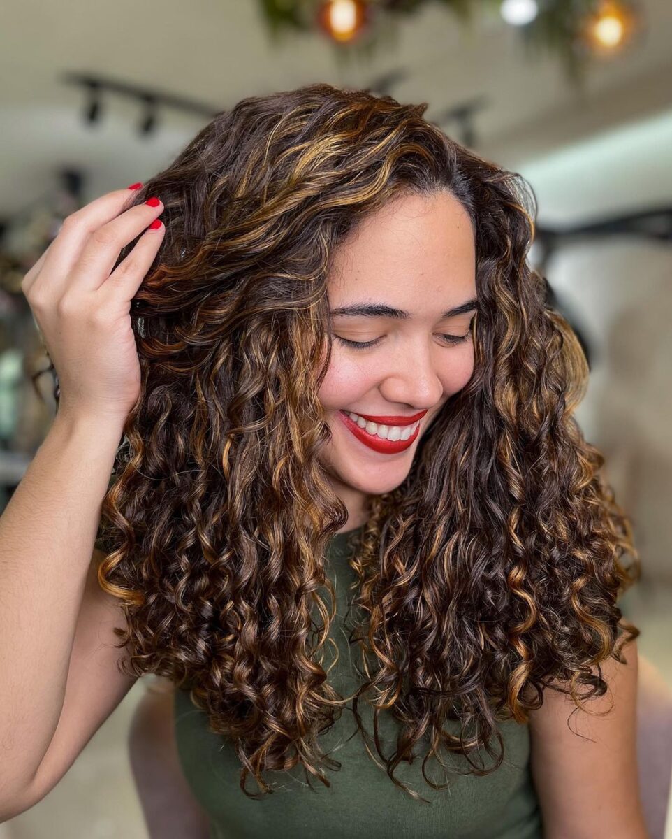 Caramel Highlights Curly Hair Combo Is Trending And These 22 Pics Prove Why
