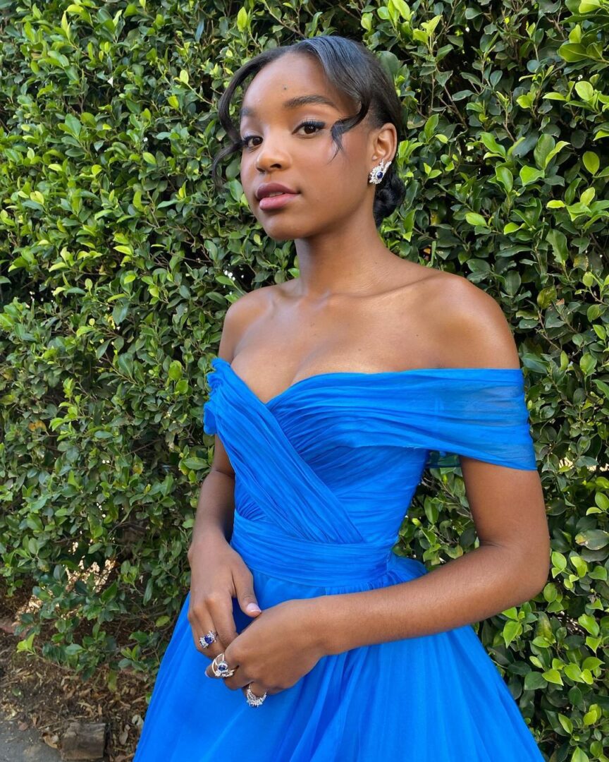 20 Stunning Prom Makeup Looks For Every Shade Of Blue Dress