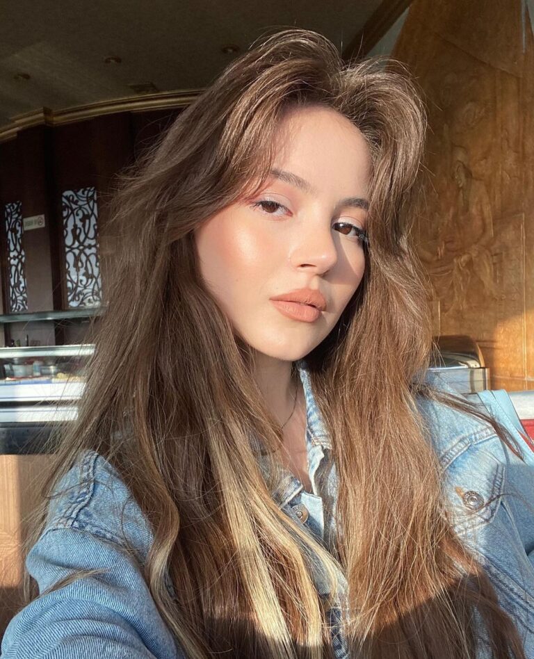 22 Ways To Rock Fluffy Hair With Confidence