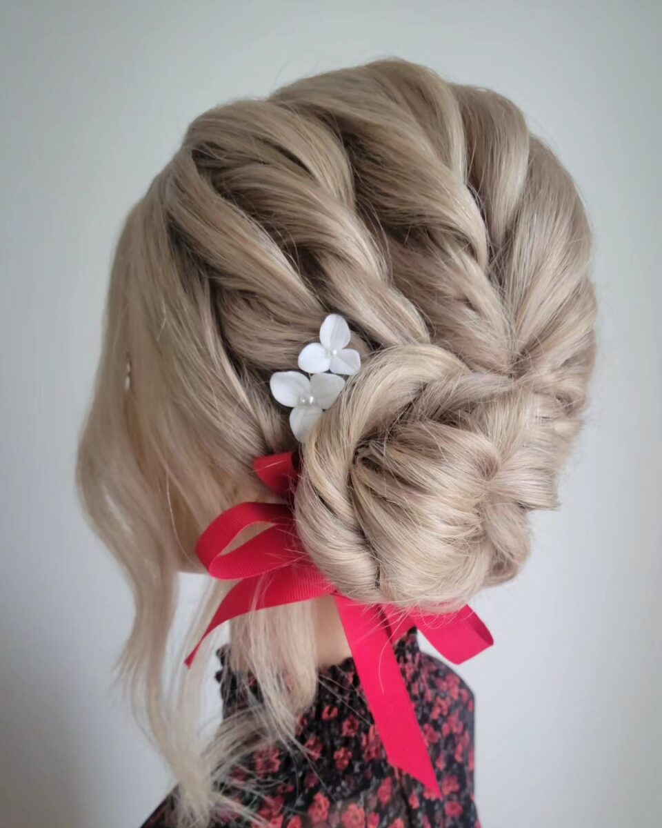 The Ribbon Hairstyle Is Trending And These 22 Inspo Pics Prove It