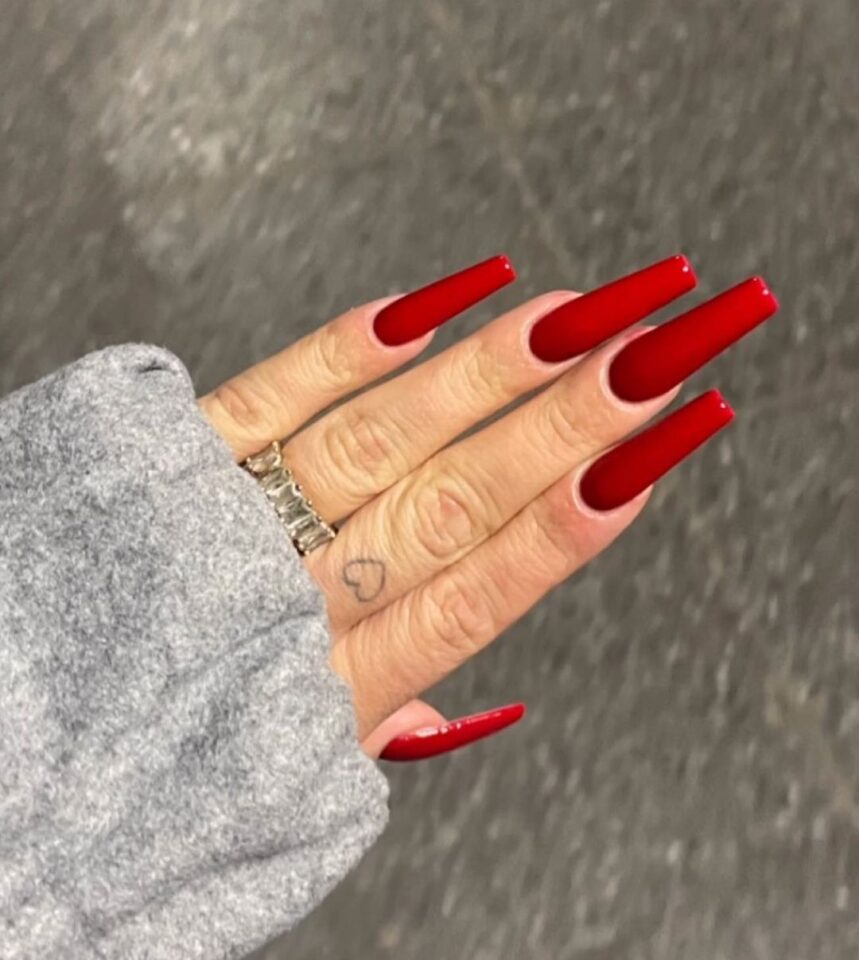 27 Hot Red Nails That Will Set Your Mani On Fire