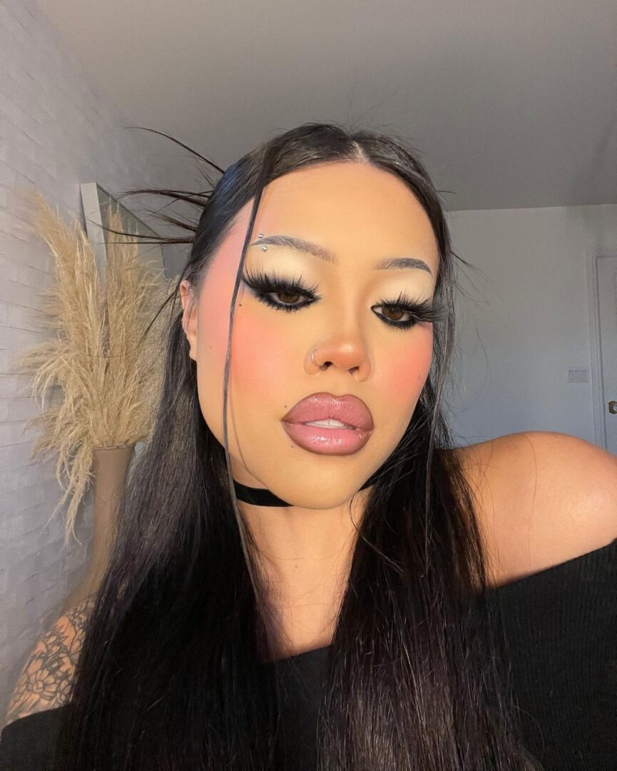 Emo Y2K Makeup Is Having A Comeback And You Can't Miss It