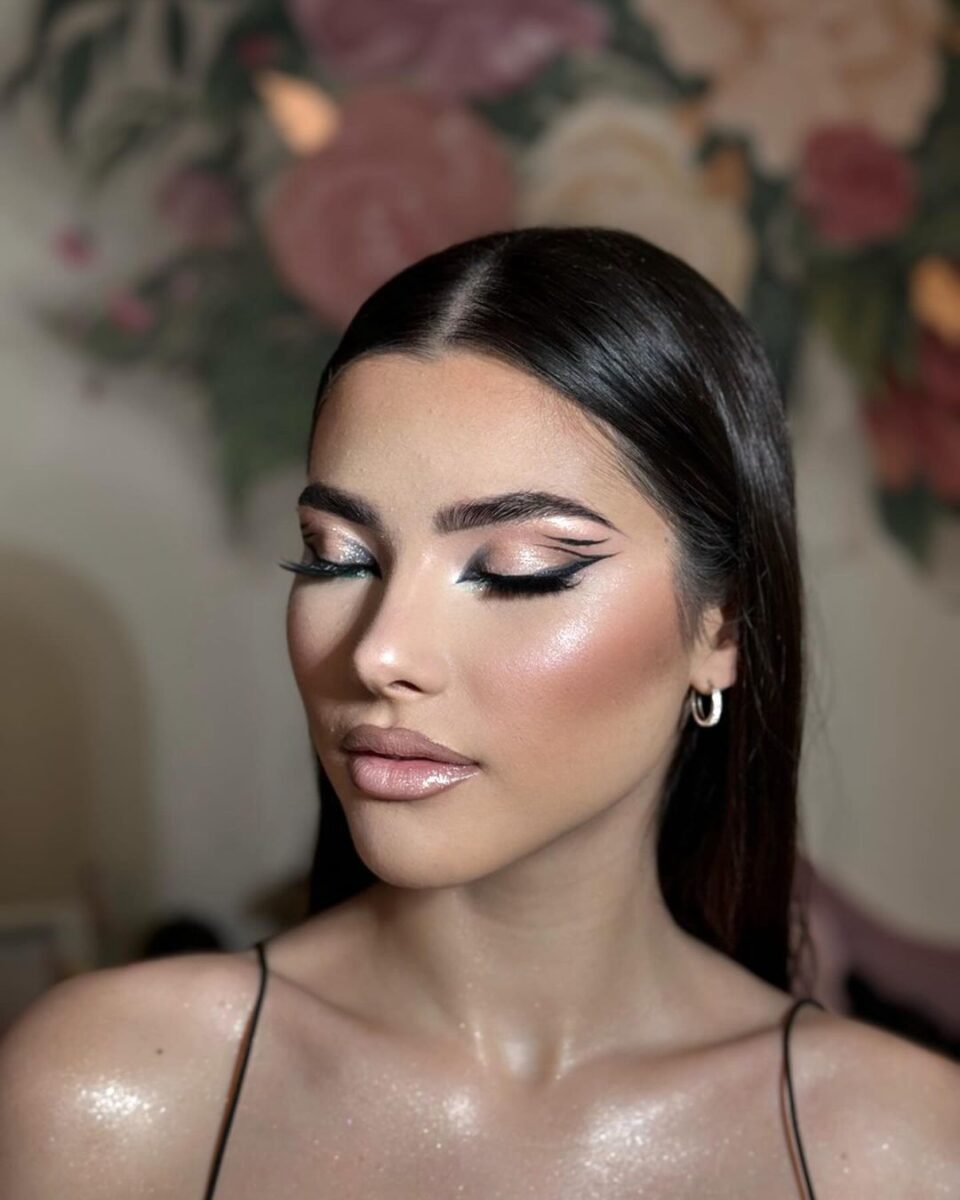 22 Insta Worthy Prom Make Up Looks To See Out High School In Style