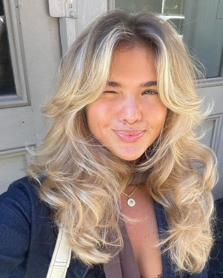 Viral Butterfly Haircut Is The Secret To Thicker-Looking Locks