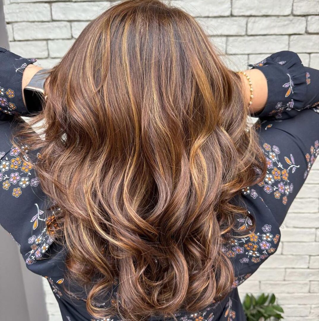 22 mechas de miel en el pelo castaño Ideas para su próxima visita al salón