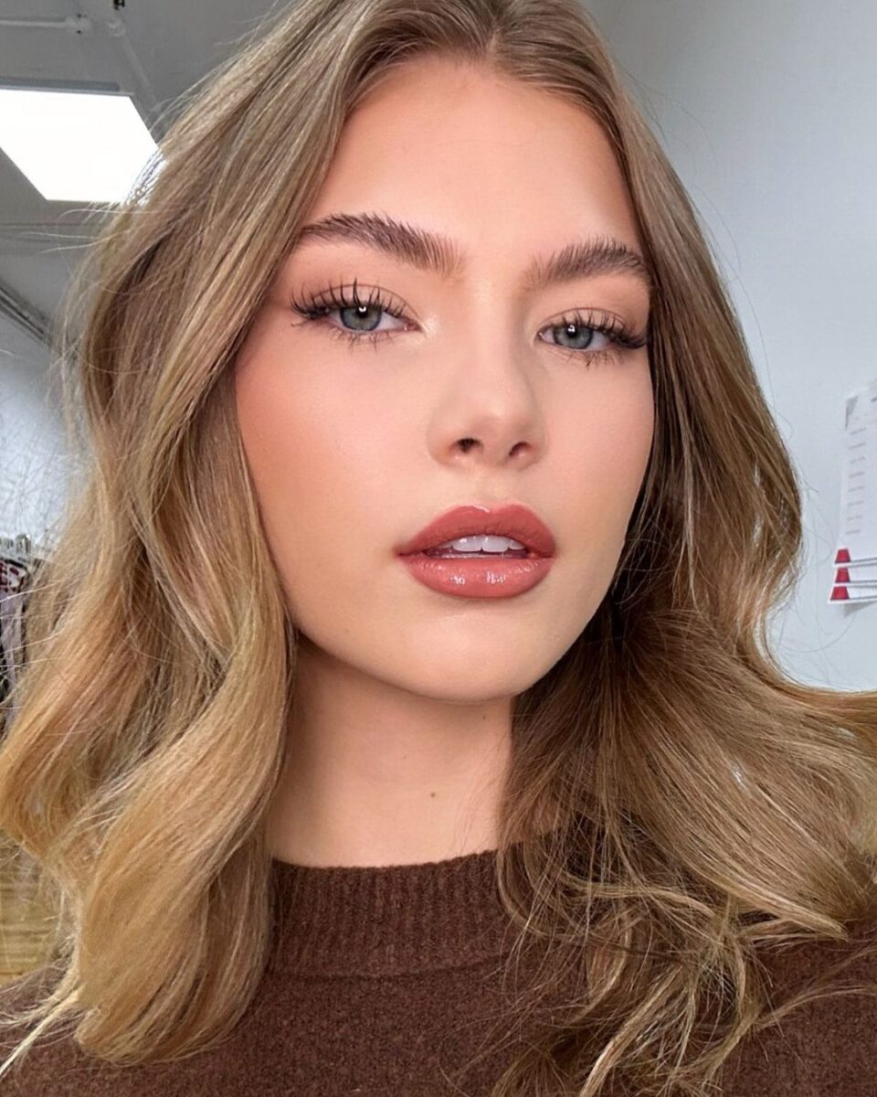 Celebs Are Obsessed With These Natural Makeup Looks