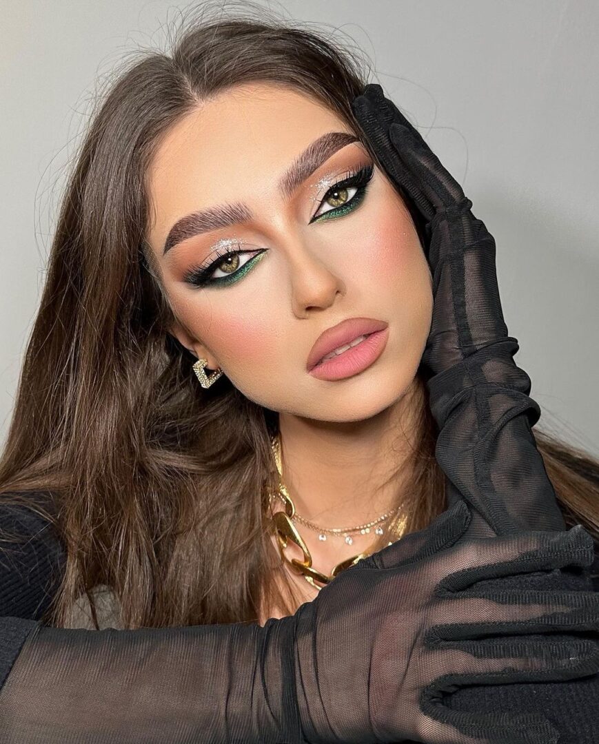 Flattering Prom Makeup For Green Eyes Ideas To Celebrate In Style