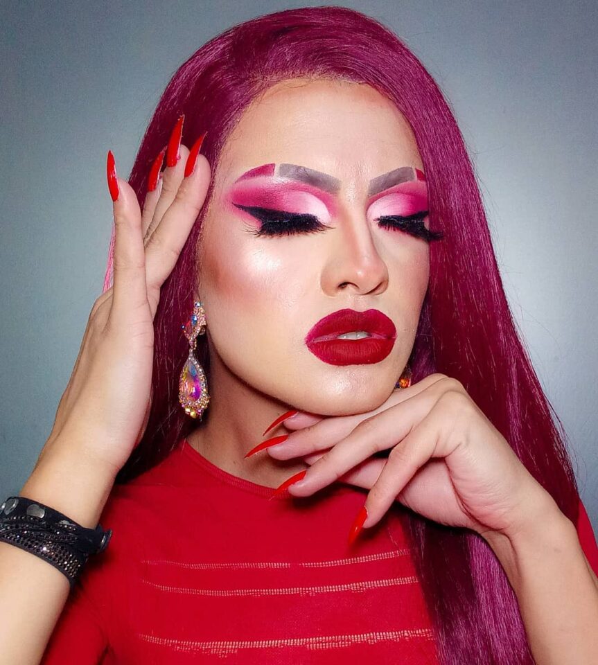 20 New Ways To Upgrade Classic Red Prom Makeup