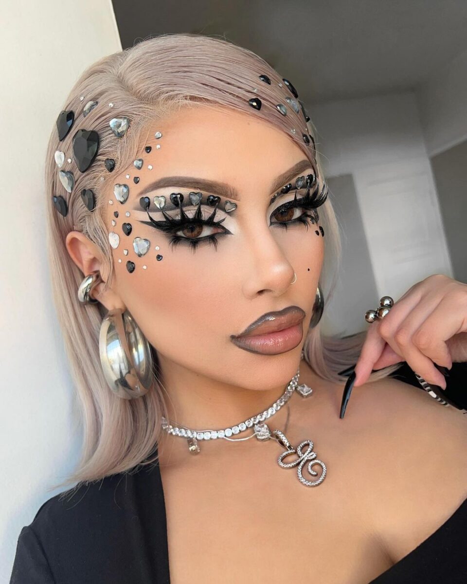 Emo Y2K Makeup Is Having A Comeback And You Can't Miss It