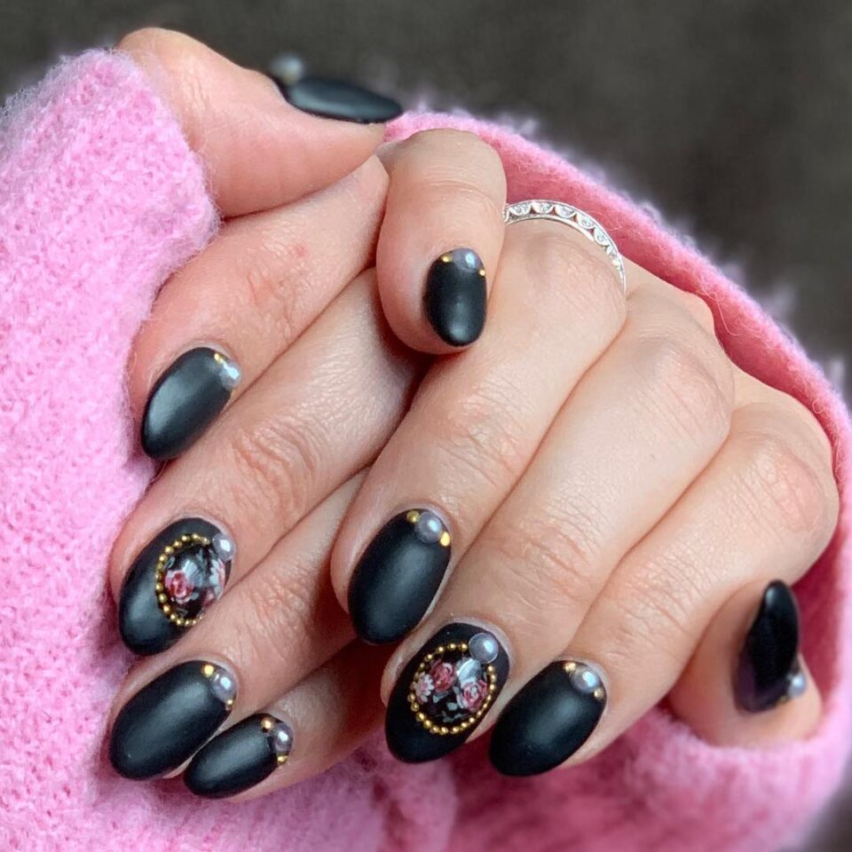 The Most Elegant Baroque Nails That Are Fit For Royalty