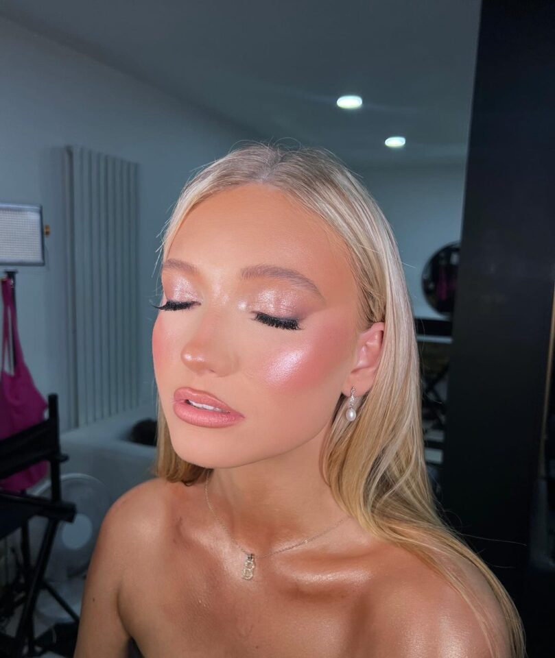 Celebs Are Obsessed With These Natural Makeup Looks