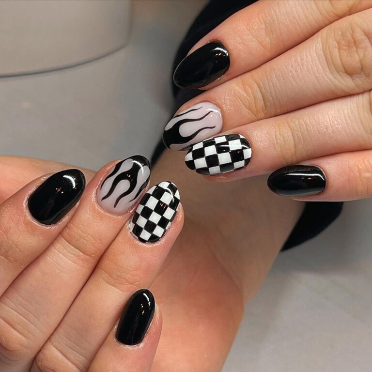 26 Classy Black Nail Designs That Radiate Chic And Mystical Vibes