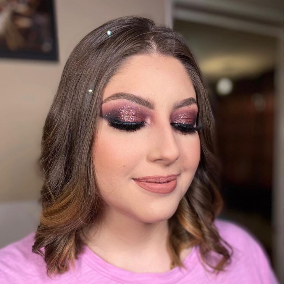 Enhance Your Beauty With These 20 Rose Gold Makeup Looks