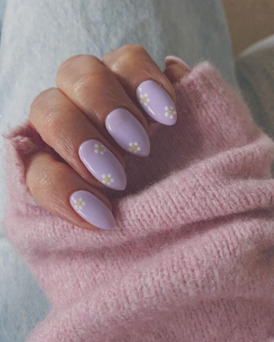 Dare To Bloom With These 21 Acrylic Almond Spring Nails