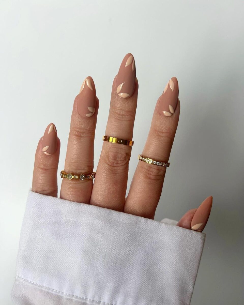 23 Most Elegant Neutral Nails That Will Never Go Out Of Style