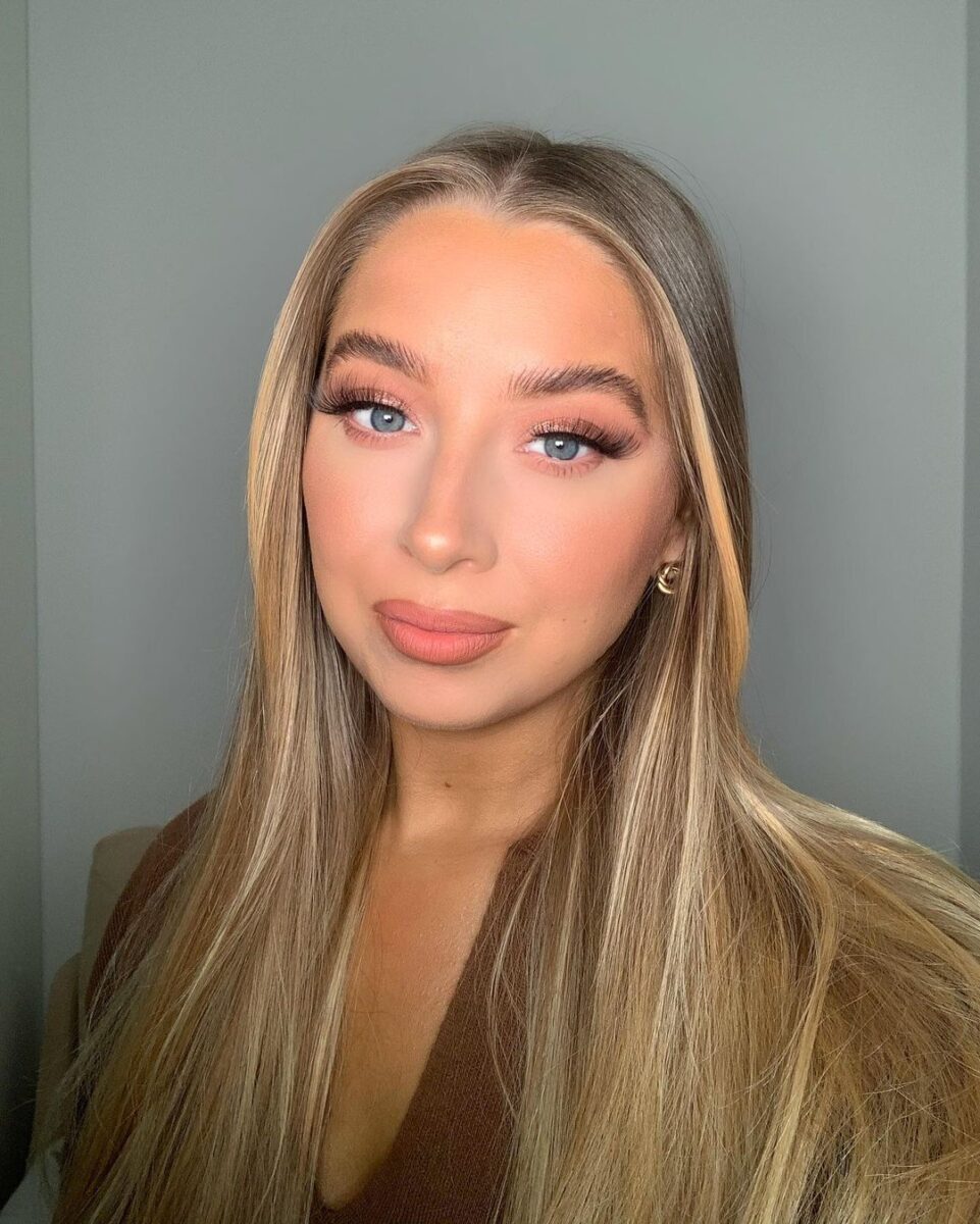 Enhance Your Beauty With These 20 Rose Gold Makeup Looks