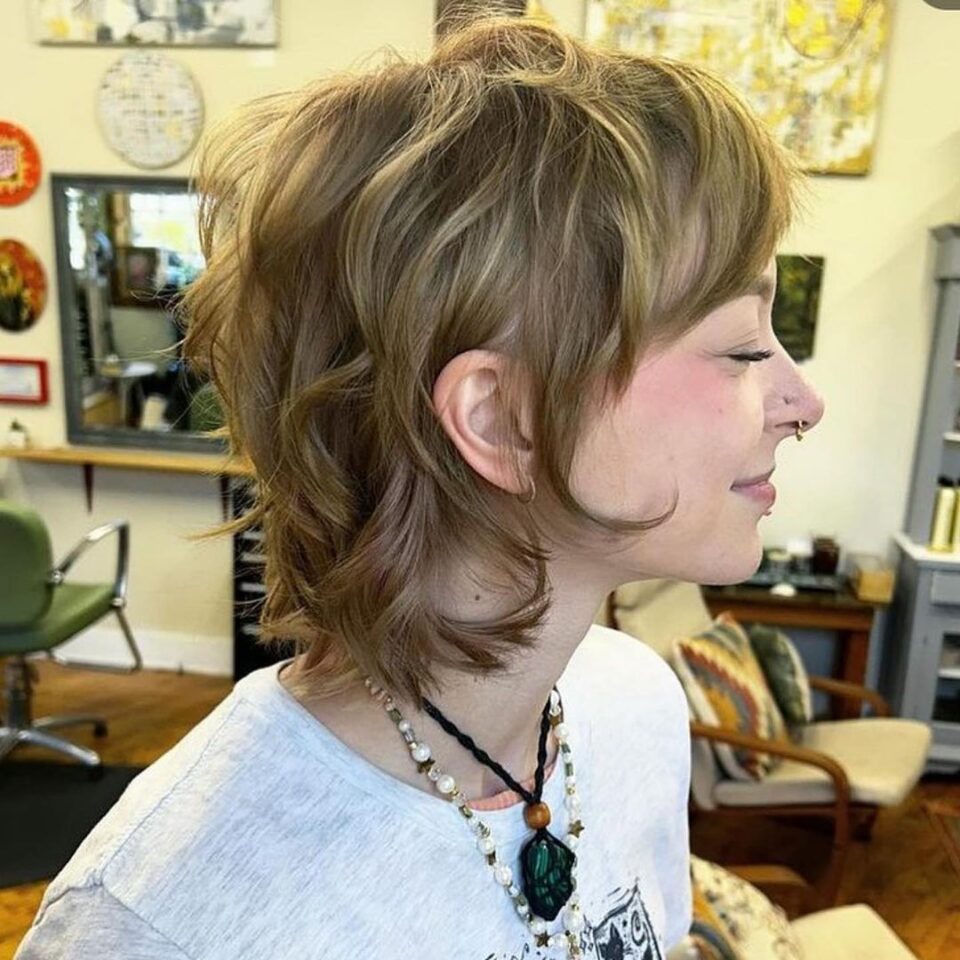 27 Effortlessly Chic Shag Haircut Ideas For Women To Rock In 2025