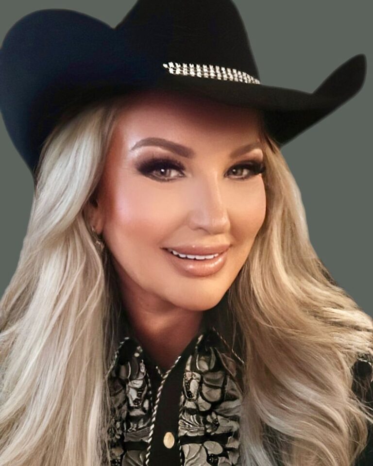 Ride Into The Wild West With These 20 Cowgirl Makeup Ideas