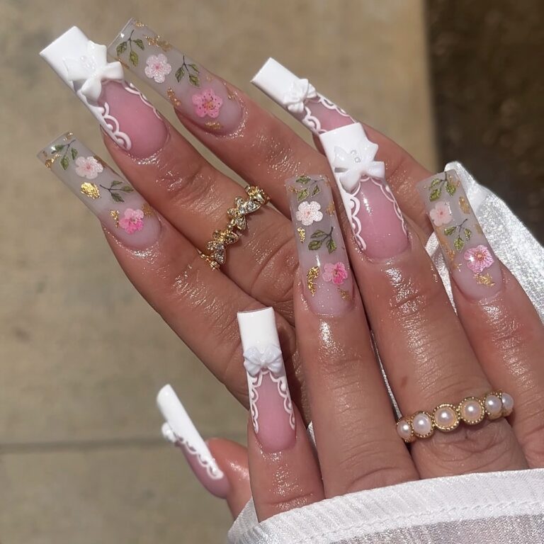22 Fresh Trendy Spring Nails You'll Want To Copy This Season