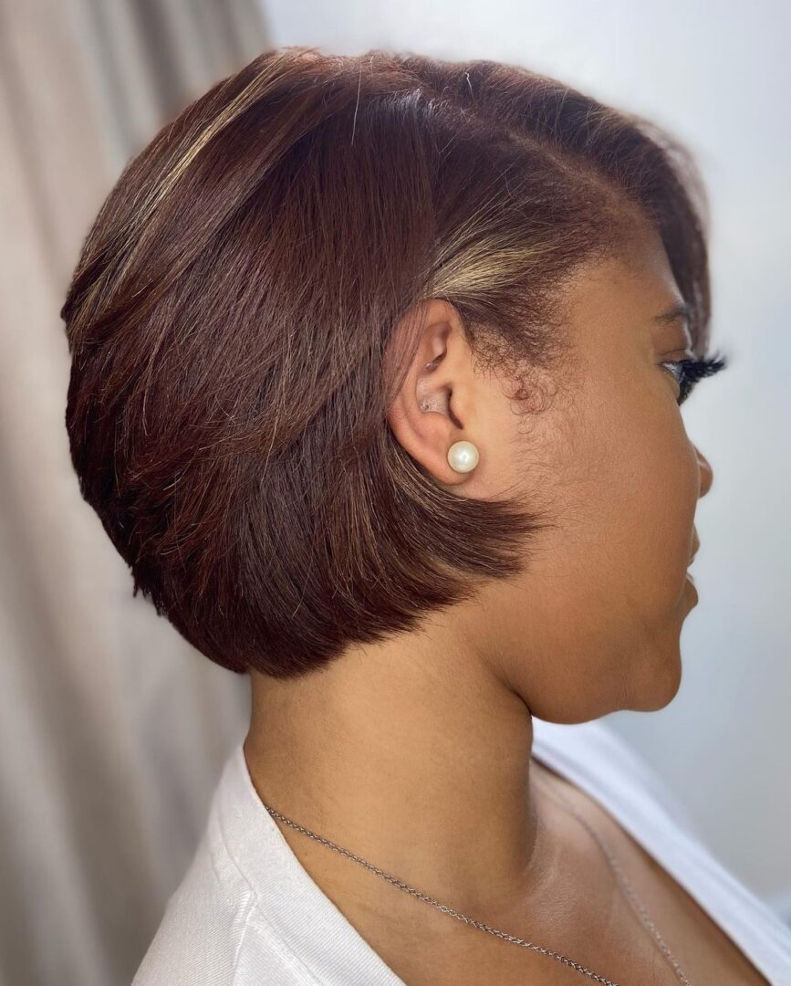 22 Ways To Rock Ear Length Hair This Season