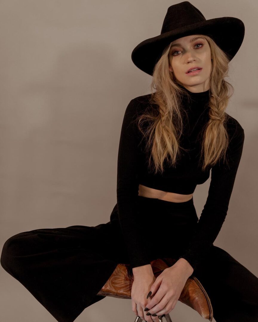 Embrace Your Cowboy Carter Era With These 22 Cowgirl Hairstyles