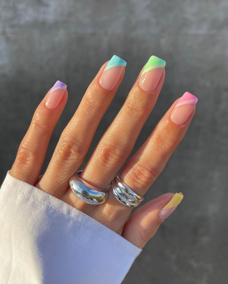 25 Square Nails To Screenshot For Your Next Manicure