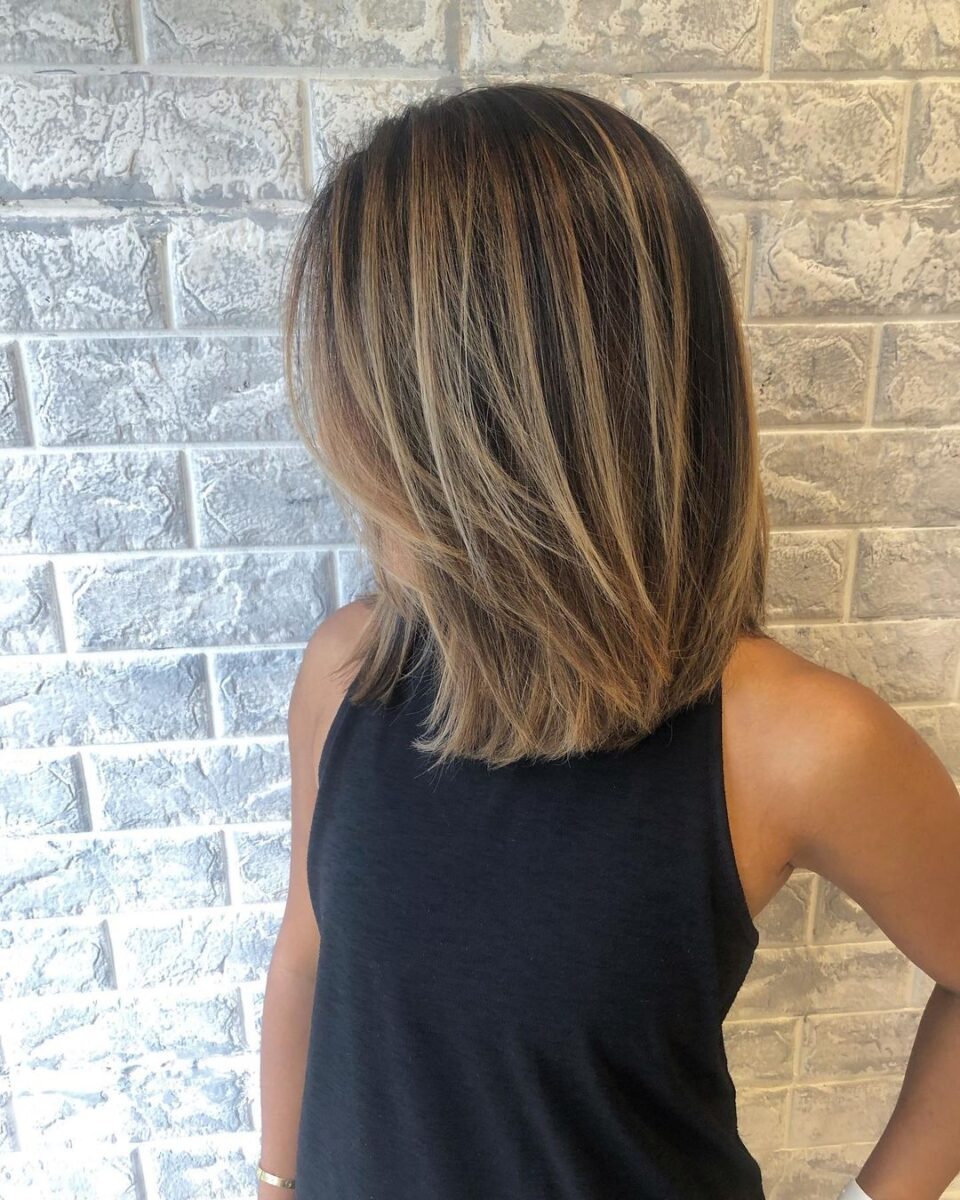 22 Reinvented Mom Cut Styles That Are Not Boring