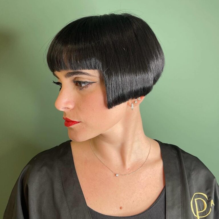 22 Ways To Rock Ear Length Hair This Season