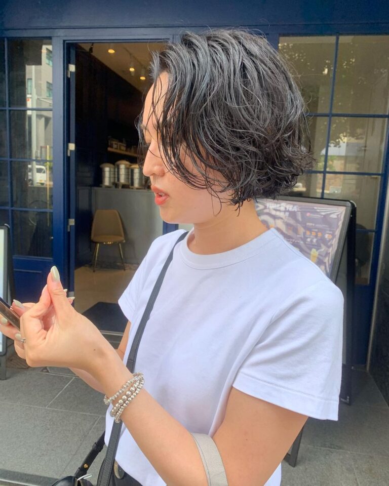 These 22 Hydro Bob Cuts Are This Season's Most Asked-About Hairstyles