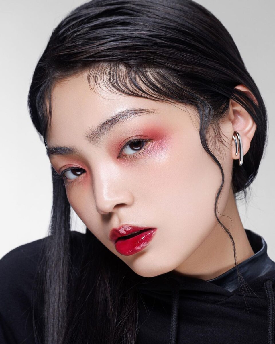 25 Red Glam Makeup Looks That Will Make Everyone Stop And Stare