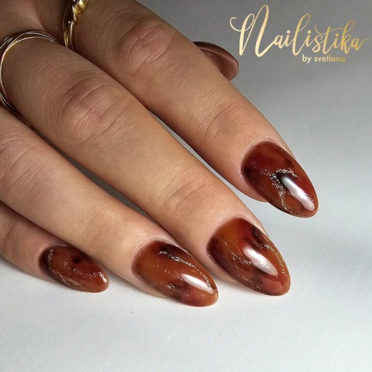 17 Outstanding Nail Colors That Make You Look Tan