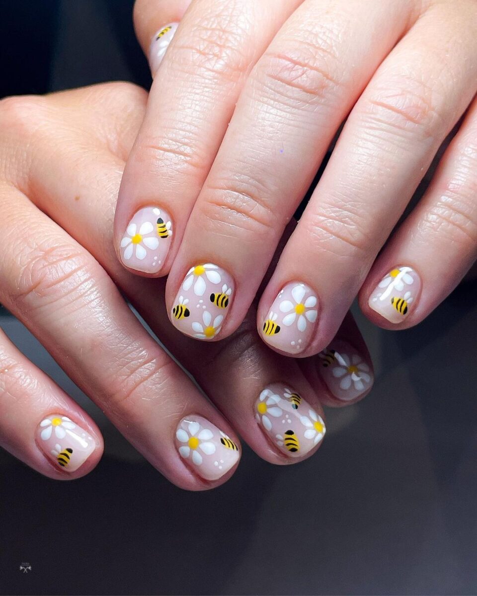 23 Shorties Nails That Are Setting The Trend In The Manicure Scene