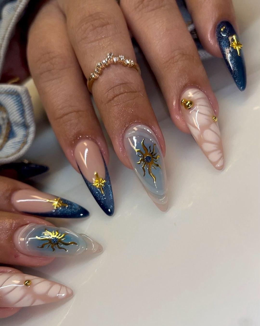 17 Greek Goddess Nails For A Mythical Glamorous Mani
