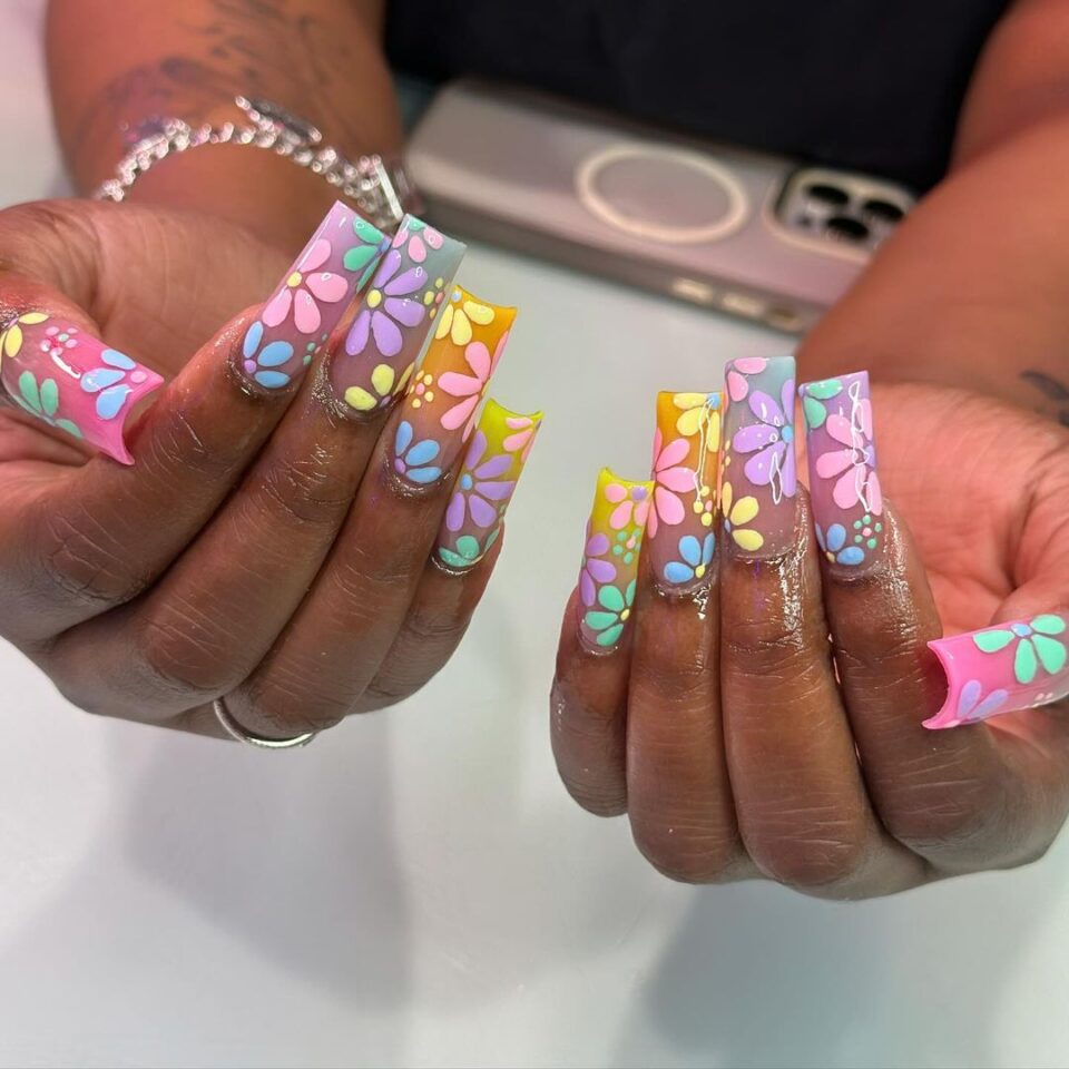 These 25 Vibrant Neon Nails Are Instant Mood Boosters