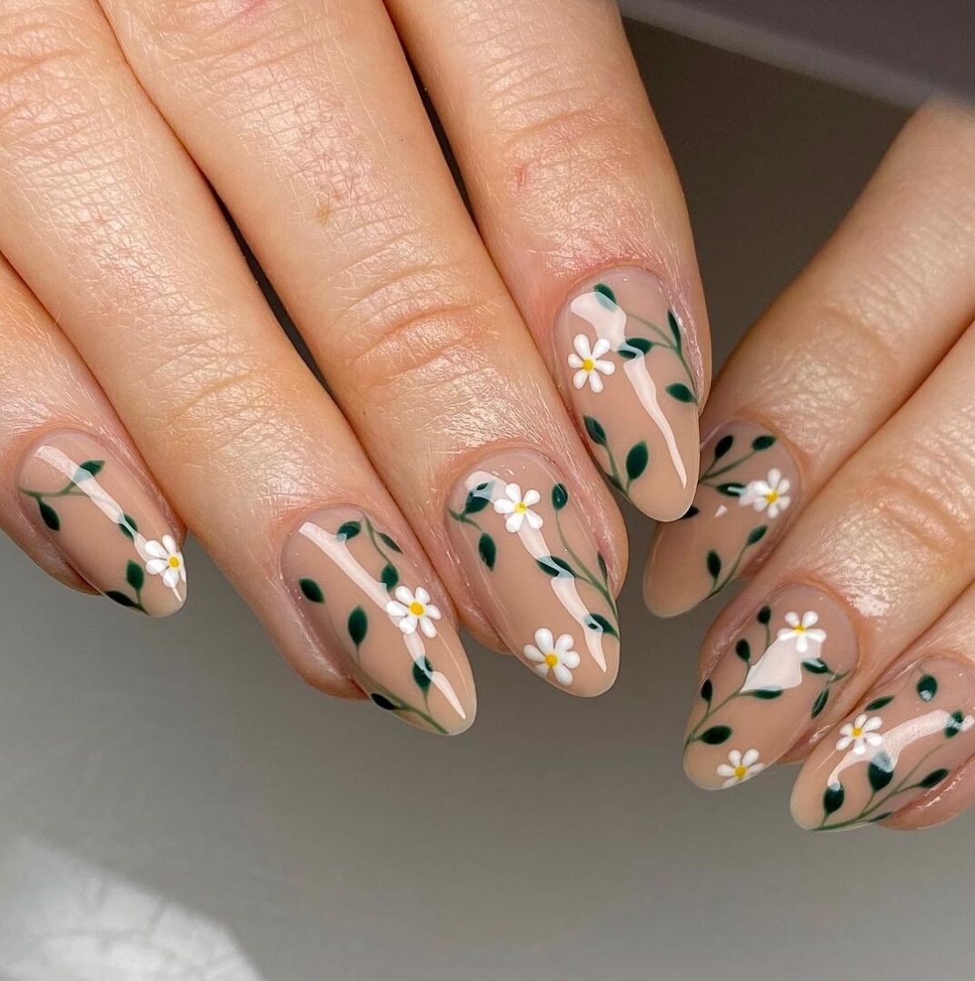These 25 Floral Nails Are Real Blooming Beauties