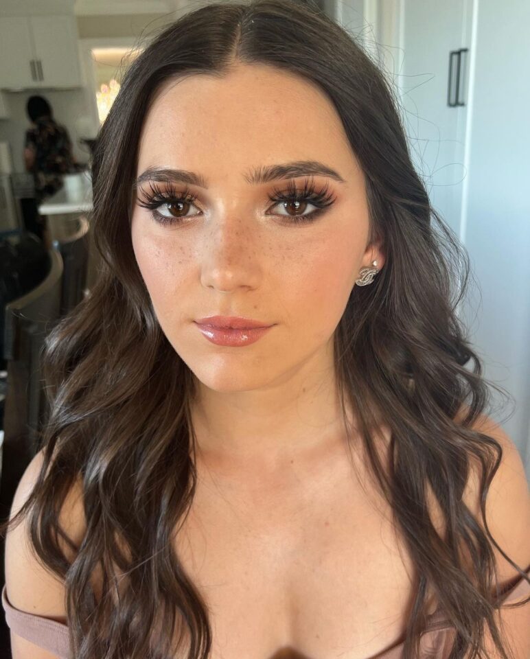 19 Angelic Makeup Look Ideas To Illuminate Your Beauty