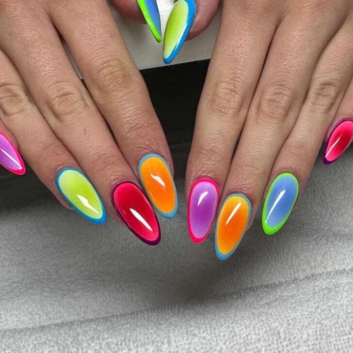 These 25 Vibrant Neon Nails Are Instant Mood Boosters