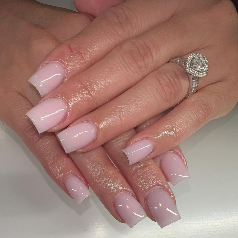 17 Outstanding Nail Colors That Make You Look Tan