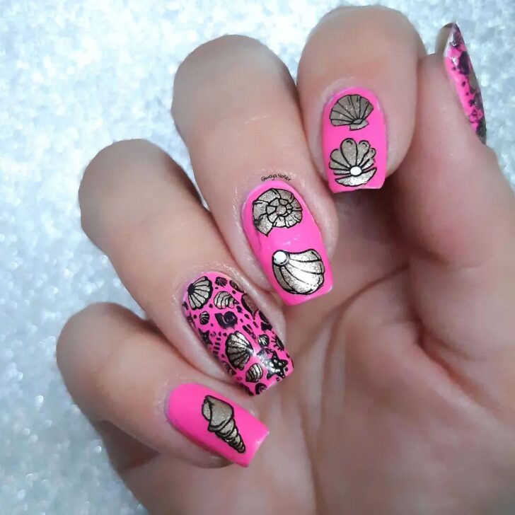 Heat Up Your Look With These 23 Vibrant Summer Nails