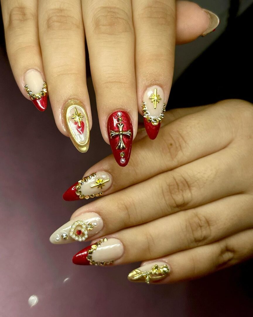 17 Greek Goddess Nails For A Mythical Glamorous Mani