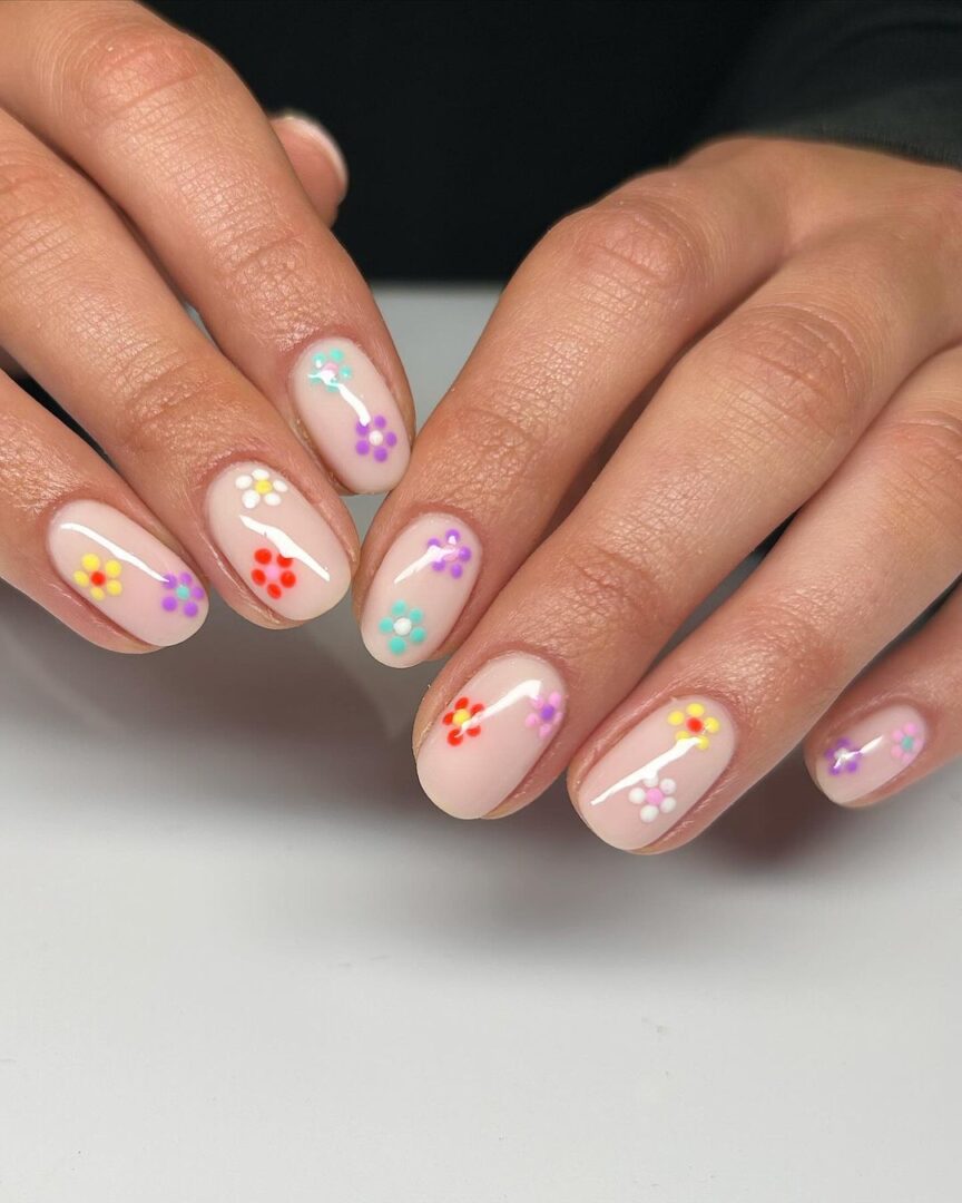 25 Shorties Nails That Are Setting The Trend In The Manicure Scene