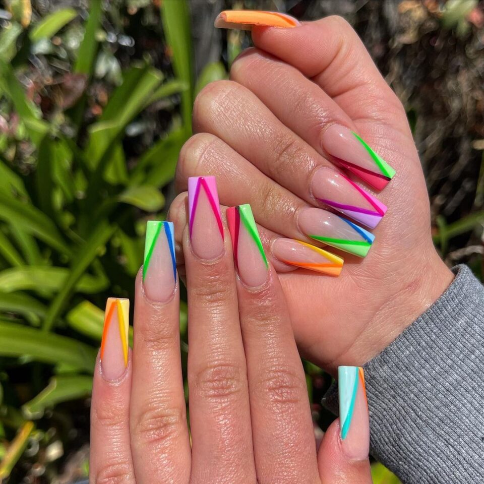These 22 Trendy Colorful Nails Will Match Every Outfit