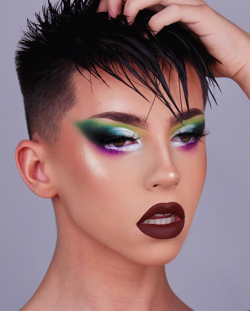 These 20 Emerald Green Prom Makeup Ideas Will Unlock Your Glam Look