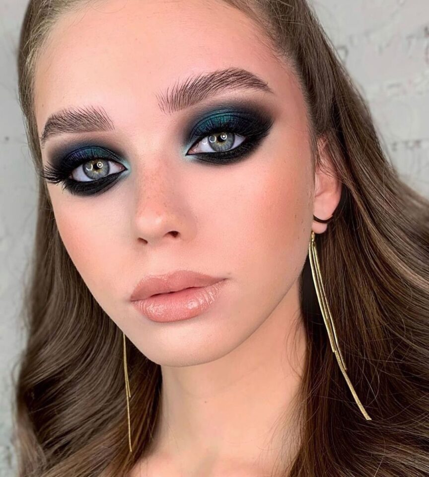 These 20 Emerald Green Prom Makeup Ideas Will Unlock Your Glam Look