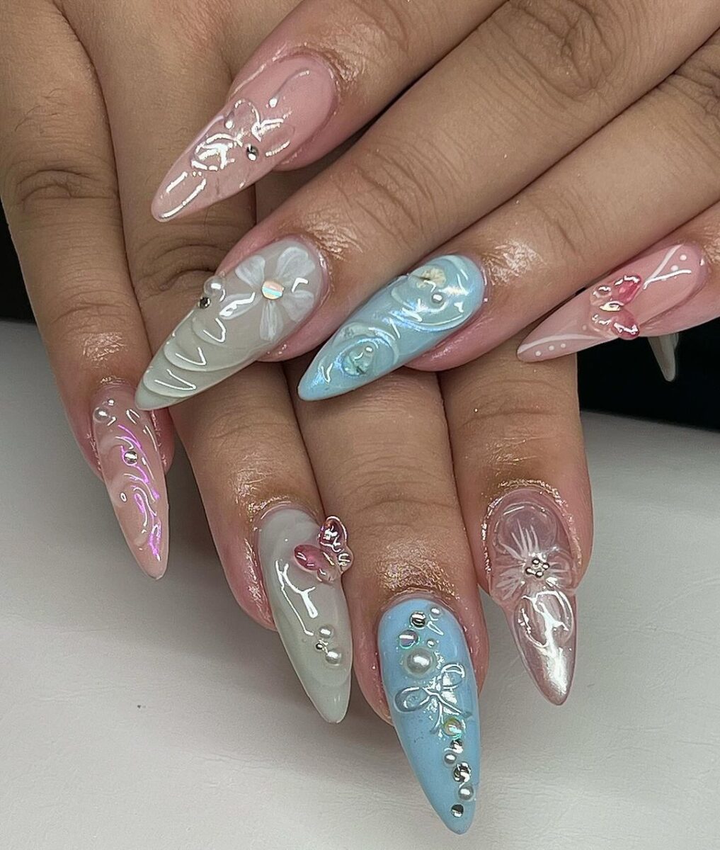 Bibbidi-Bobbidi-Boo This Fairy Nail Art Will Look Splendid On You!